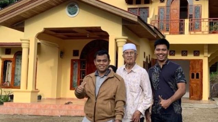 Elsbeth de Jager Cari Rumah Kakek Buyut di Magelang | Bisik.id